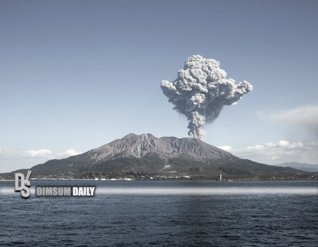Sakurajima in Japan erupts, ash plume reaches 3.4km