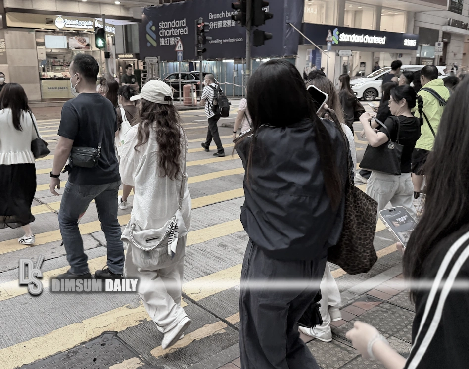 Newcomer shares humorous guide to 'blending in’ in Hong Kong