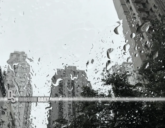 Hong Kong Observatory issues Amber Rainstorm Warning at 3pm
